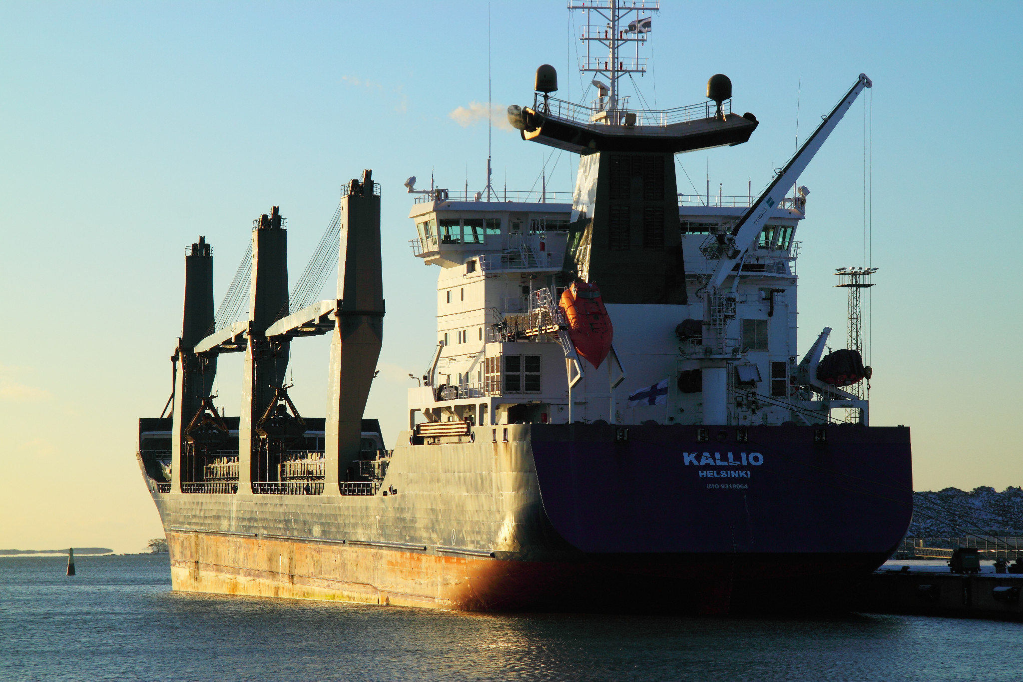 ESL Shipping acquires ice-strengthened dry cargo vessel from Sweden